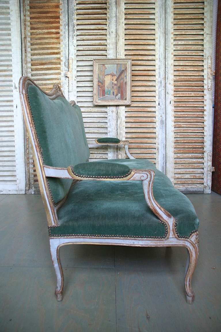 Louis XV Style Settee in Green Velvet For Sale at 1stdibs