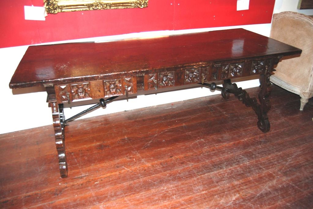 17thc. Iberian Desk For Sale at 1stDibs