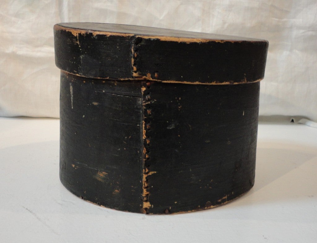 18thc Early Original Black Painted Band Box From Maine at 1stDibs
