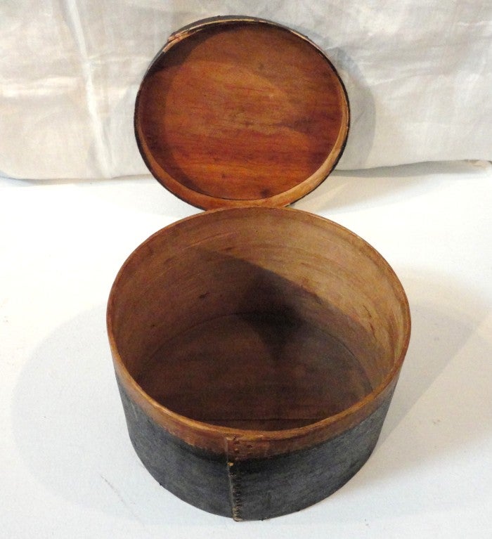 18thc Early Original Black Painted Band Box From Maine at 1stDibs