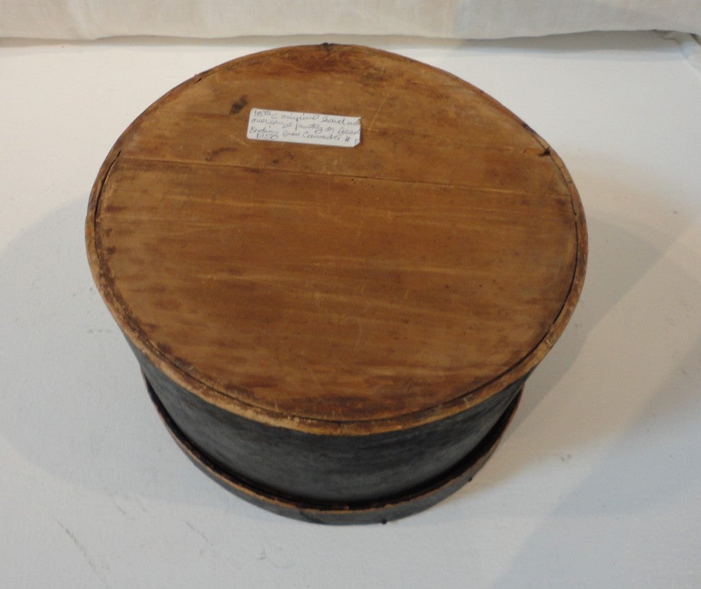 18thc Early Original Black Painted Band Box From Maine at 1stDibs