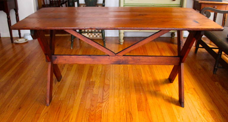 Early 19th Century Pennsylvania Sawbuck Table at 1stDibs