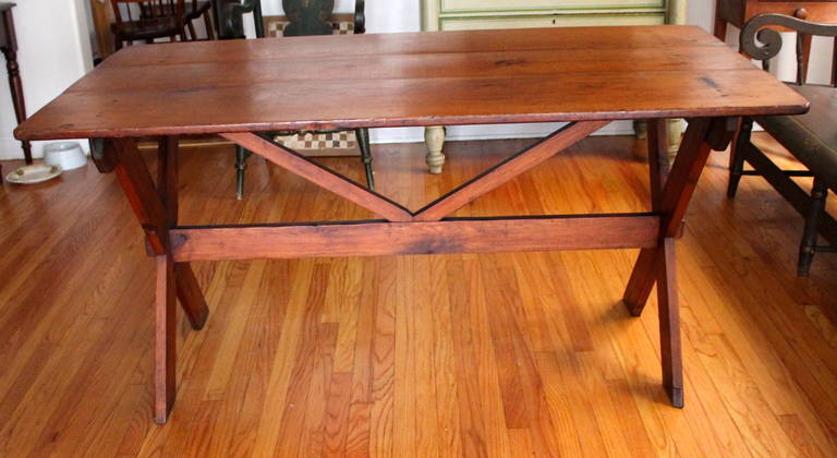 Early 19th Century Pennsylvania Sawbuck Table at 1stDibs