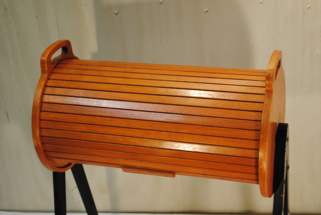 Mid-Century Modern Tambour Side Table/Coffee Table at 1stDibs