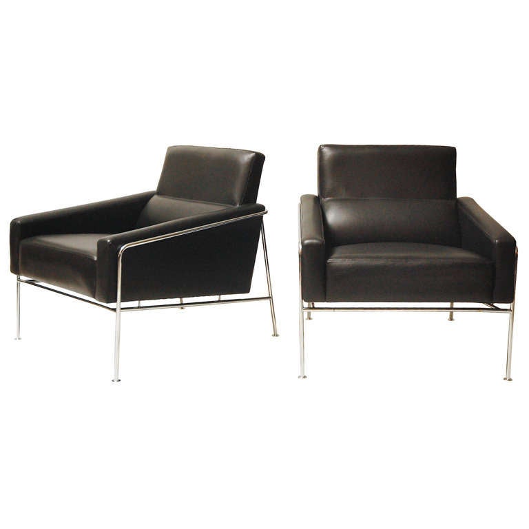 Pair of Arne Jacobsen "SAS" Chairs at 1stDibs