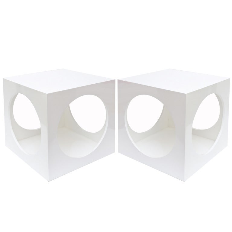 Pair of Sculptural White Lacquered Cube Square Side Tables at 1stDibs