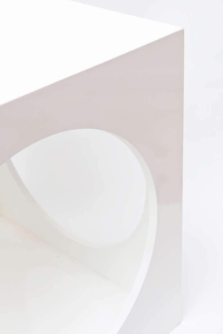 Pair of Sculptural White Lacquered Cube Square Side Tables at 1stDibs