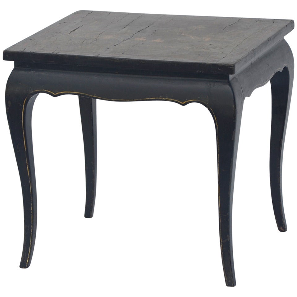 Pair of Small Federal style Black Lacquered Tables For Sale at 1stdibs