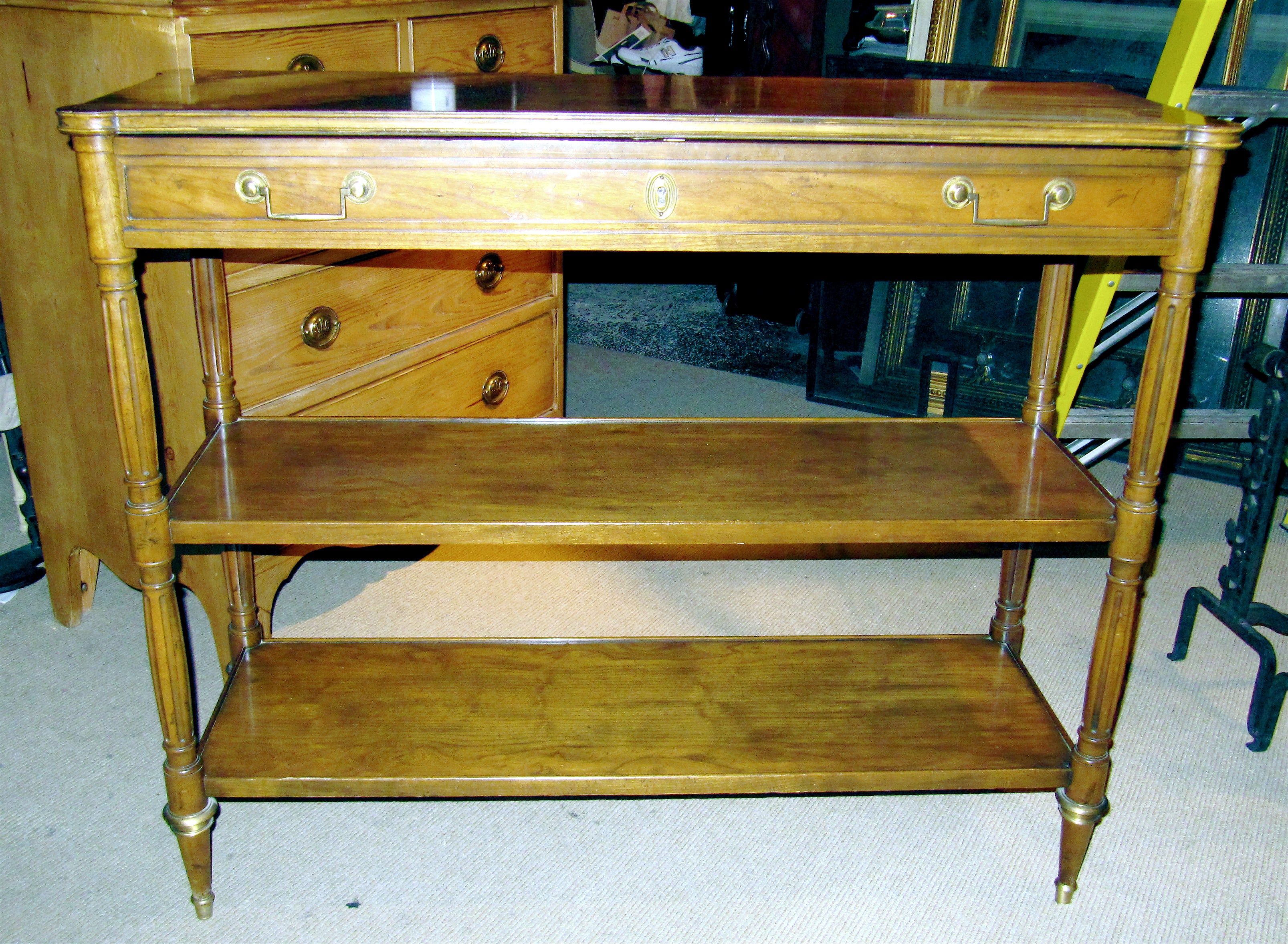 Vintage Baker Console De Sert. at 1stDibs