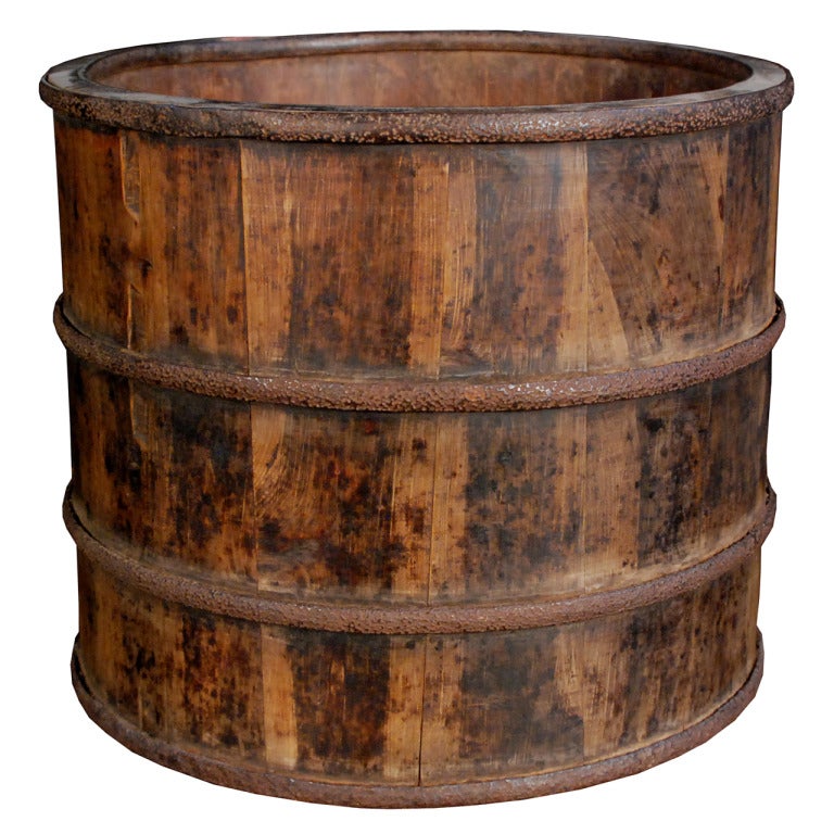 Early 20th Century Chinese Water Bucket at 1stDibs