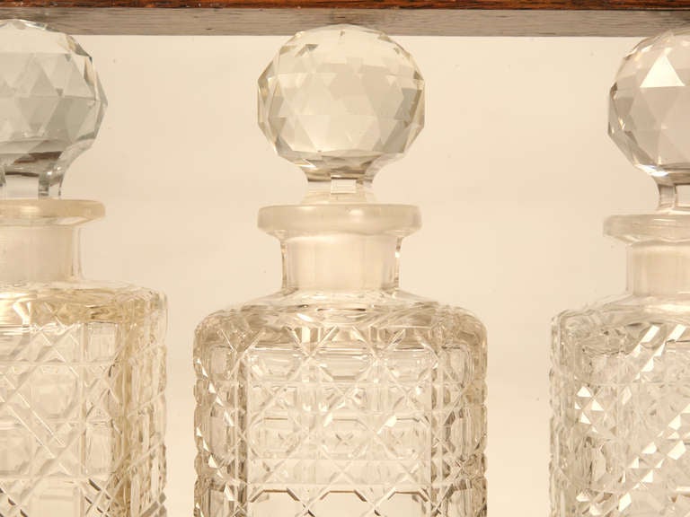 Original Antique English Oak and Hand-Cut Crystal Locking Tantalus w ...