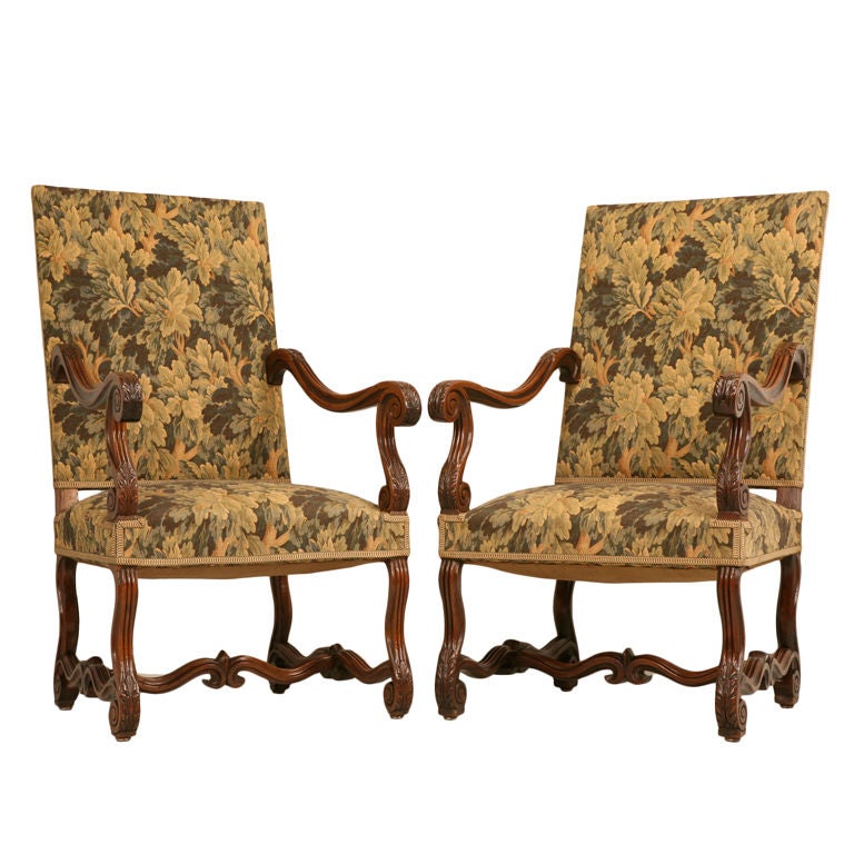 Original Pair of Antique French Carved Walnut Throne Chairs at 1stDibs
