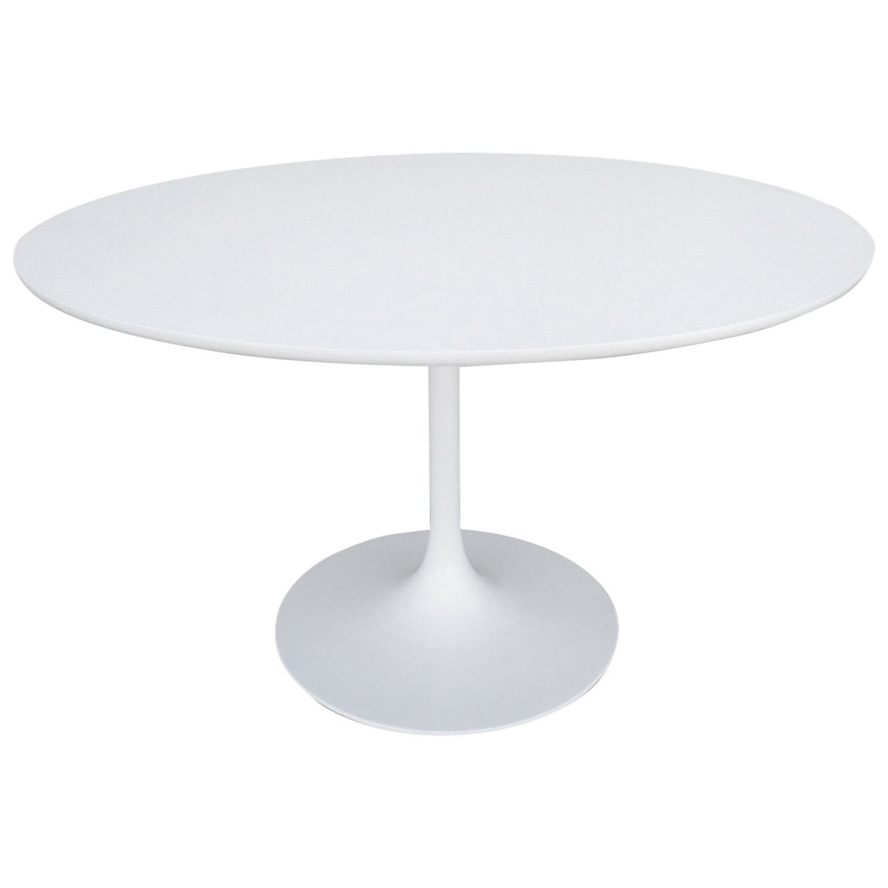 Burke Tulip Dining Table in the Style of Eero Saarinen at 1stDibs ...