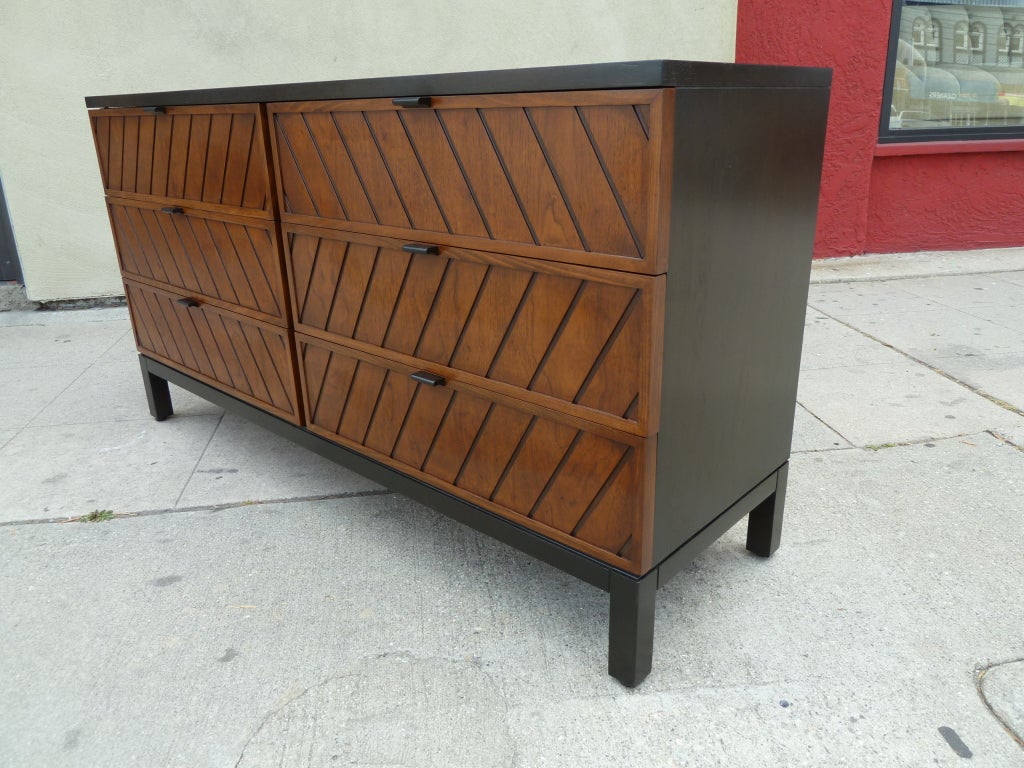 Mid-Century Dynamic Patterned Six Drawer Dresser at 1stDibs