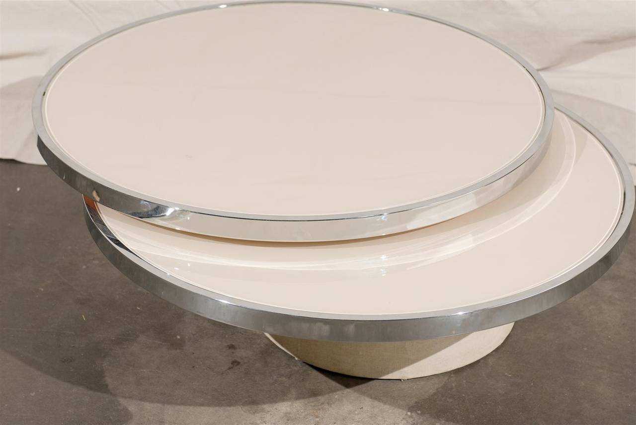 Mid-Century Round Rotating Glass Coffee Table in the Style of Rougier ...