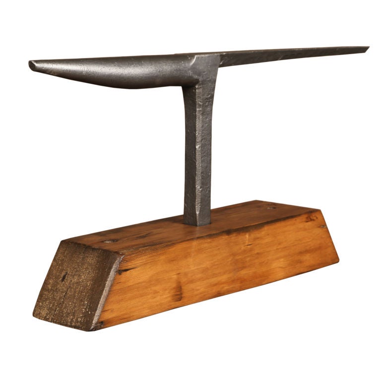 Antique Anvil at 1stDibs