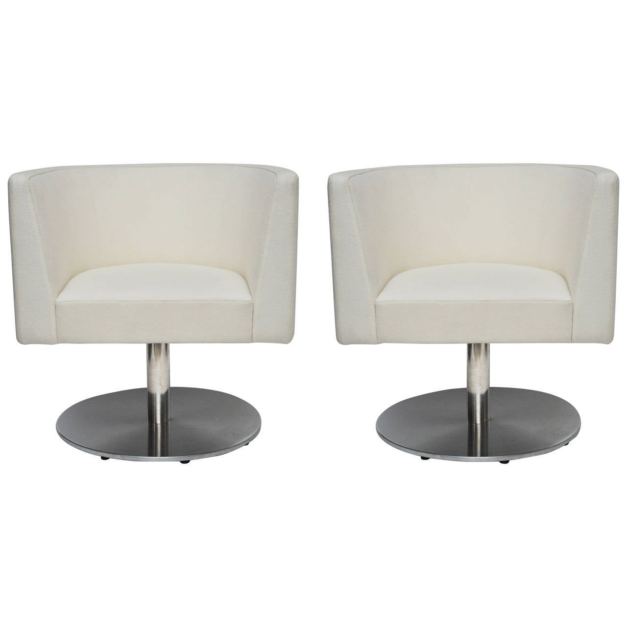 Pair of Vignette Lounge Seating Swivel Chairs For Sale at 1stDibs