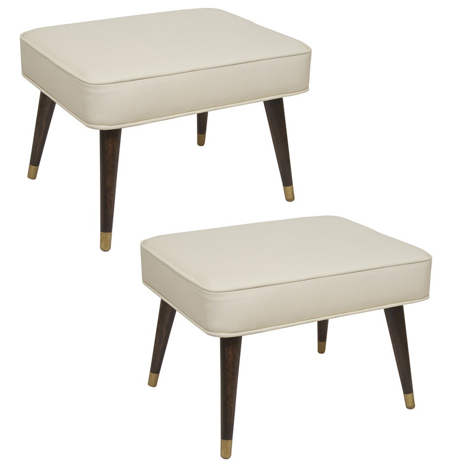 Pair of Mid-Century Benches/Ottomans in Cream Leather at 1stDibs