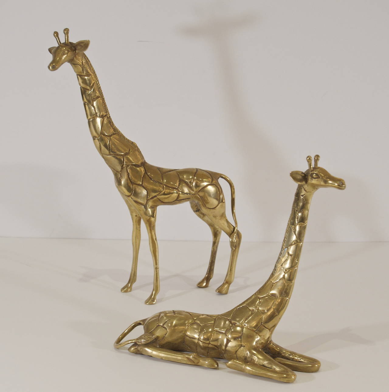 Elegant Pair of Large Brass Giraffes Sculptures at 1stDibs