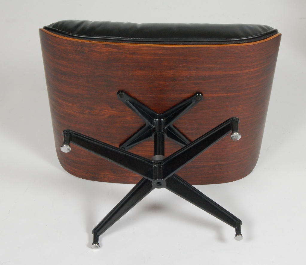 Early 70's Eames 670 Lounge at 1stDibs