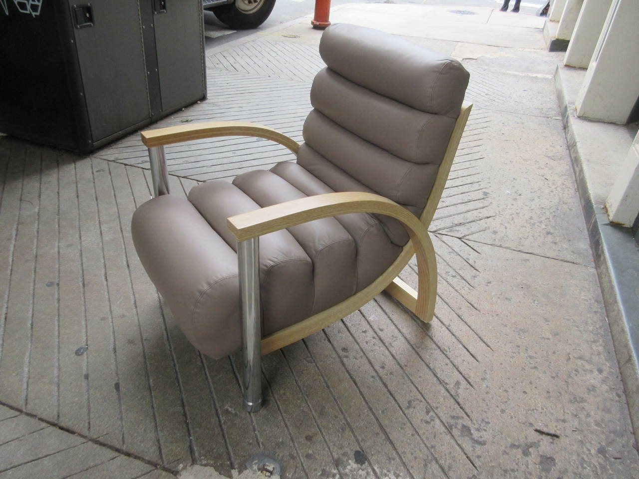 Jay Spectre Elipse Lounge Chair for Century at 1stDibs
