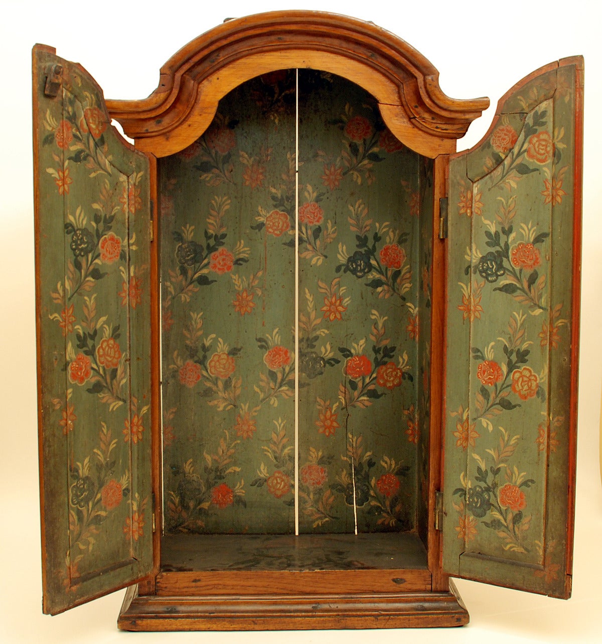 A Rare 19th Century Spanish Colonial Cedar Wood Tabernacle For Sale at ...
