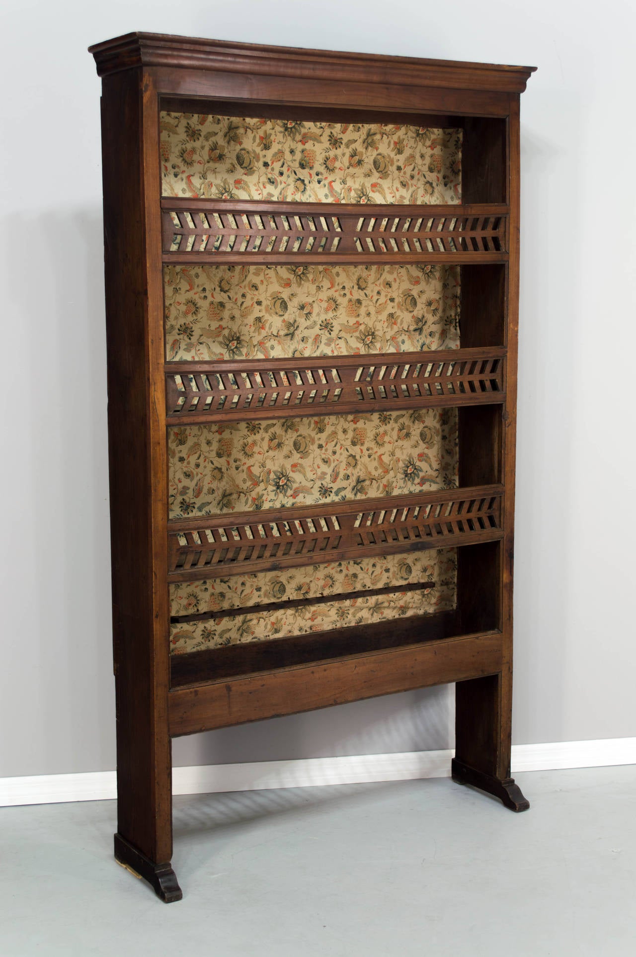 19th Century French Country Plate Rack or Vaisellier at 1stDibs