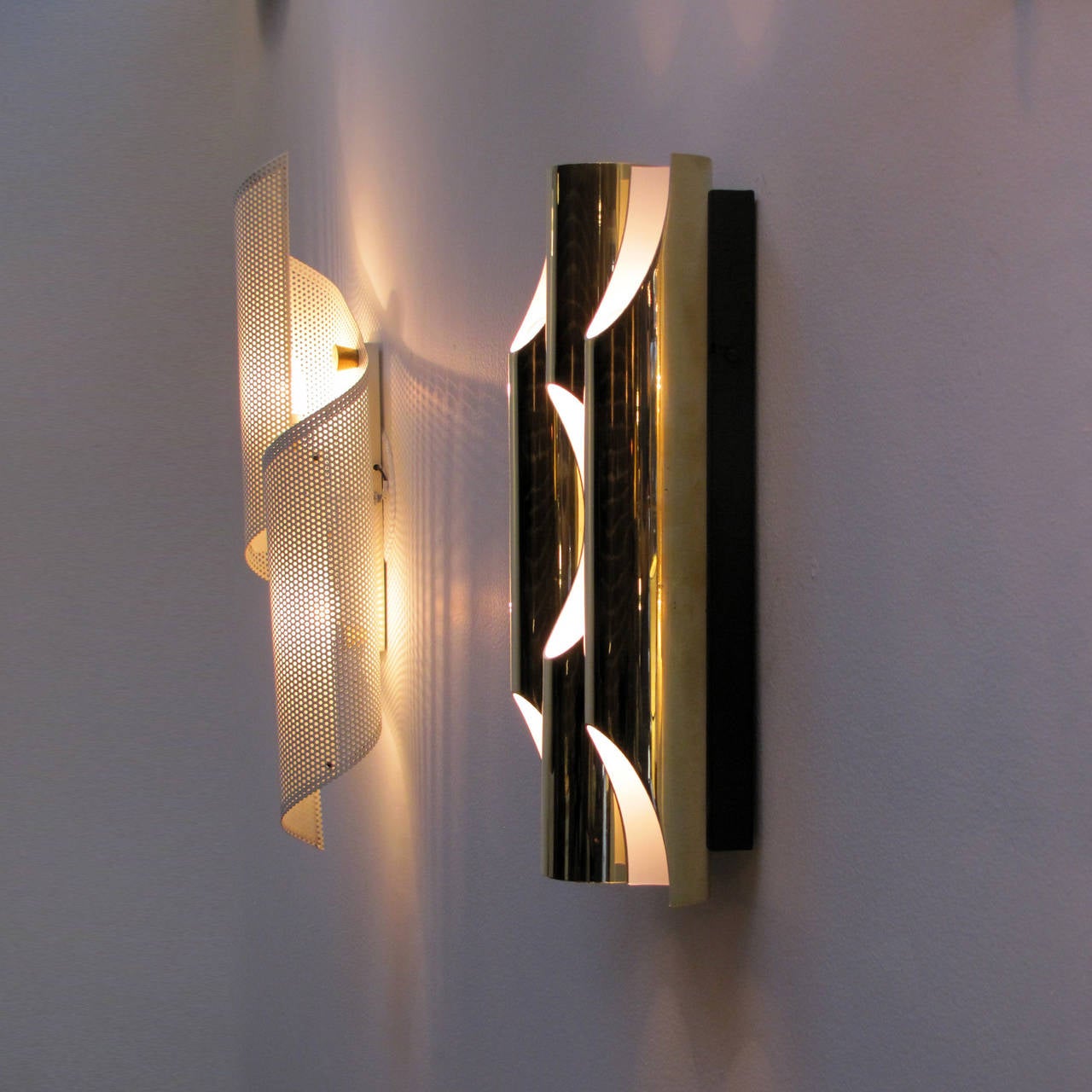 RAAK 'Fuga' Wall Light at 1stDibs