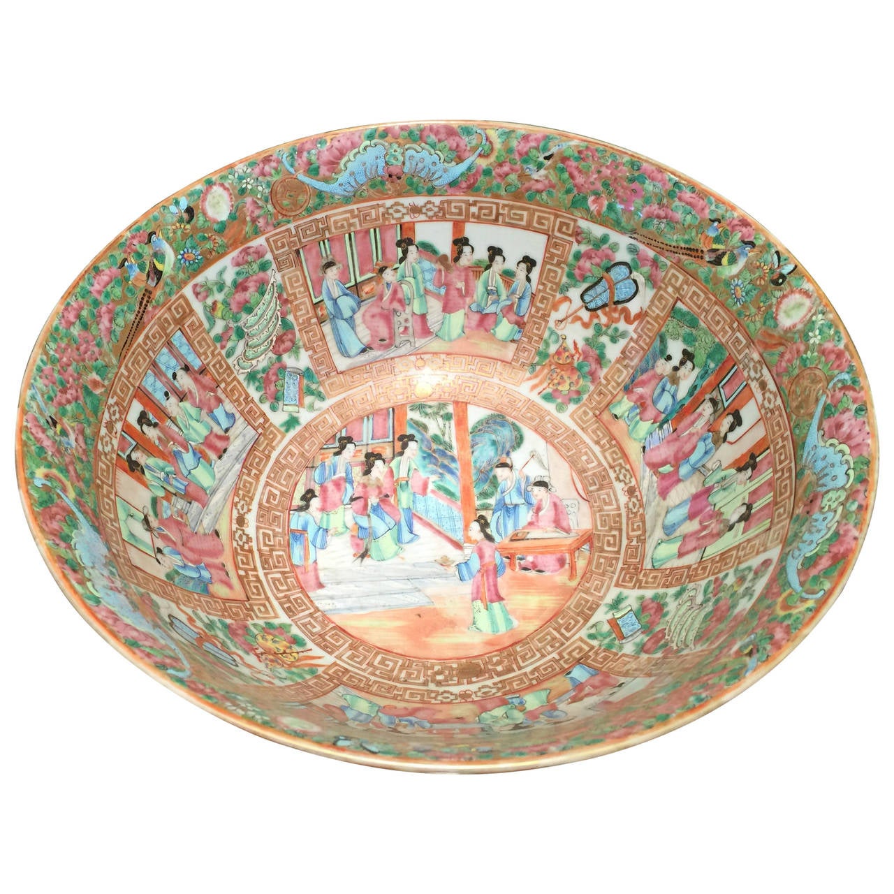Chinese Rose Medallion Bowl For Sale at 1stdibs