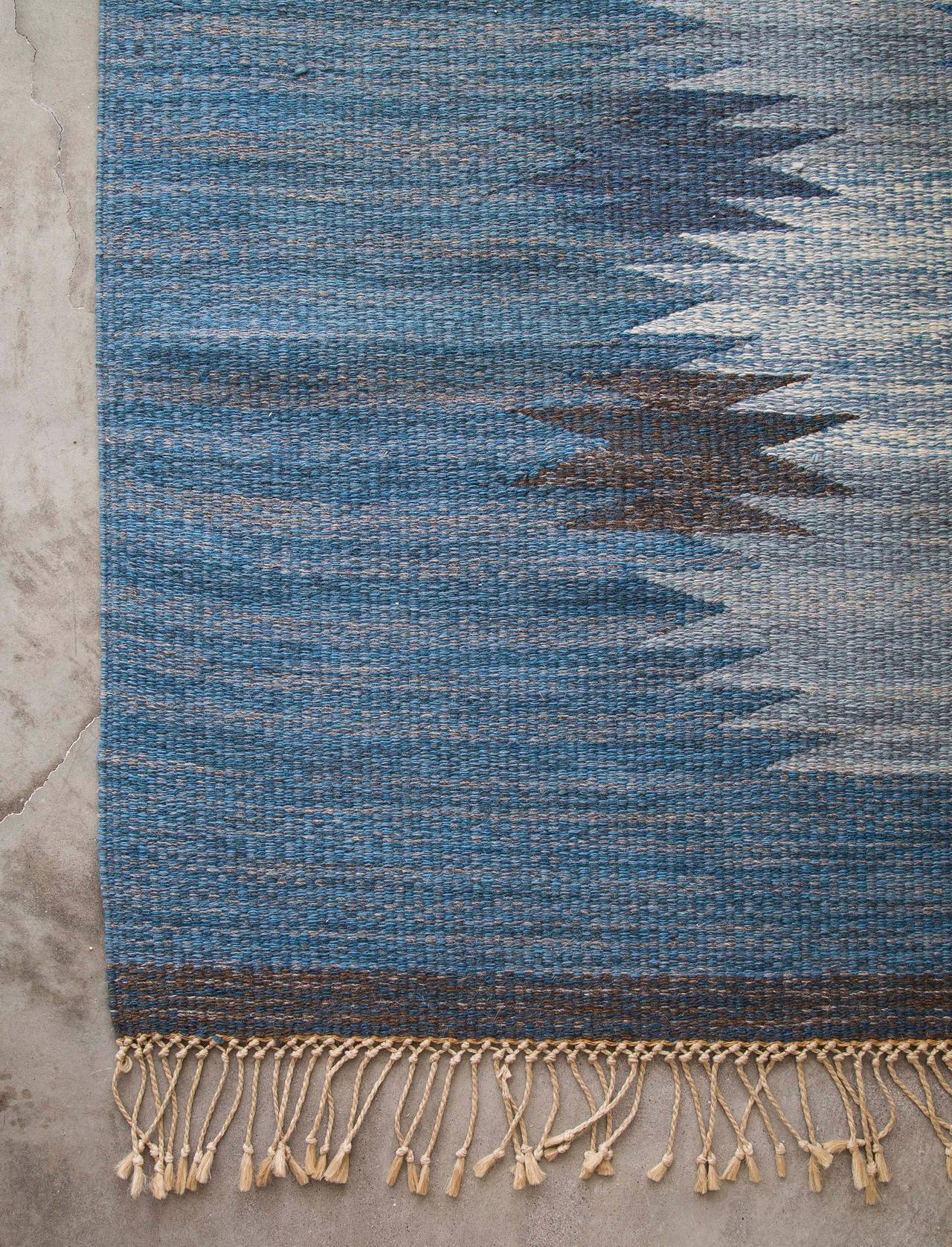 Handmade Swedish Flat-Weave Carpet, Signed "ML" For Sale at 1stDibs