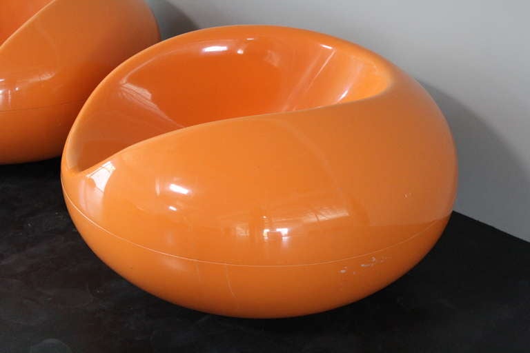 Pair of Gyro Chairs by Eero Aarnio at 1stDibs | gyro swivel chair