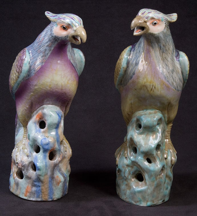 Pair of Chinese Export Export Porcelain Hawks For Sale at 1stDibs