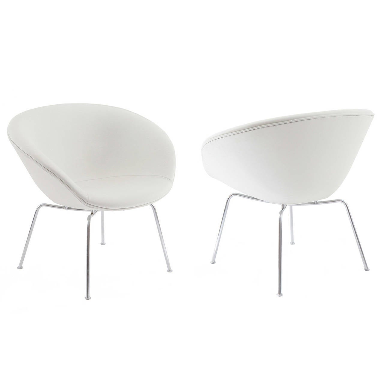 Pair of White Leather Arne Jacobsen Pot Chairs at 1stDibs