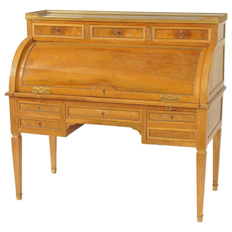 Louis XVI Cylinder Desk at 1stDibs