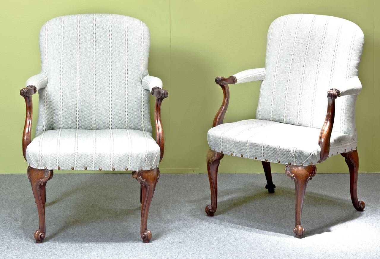 Pair of Mahogany Open Arm Chairs For Sale at 1stDibs