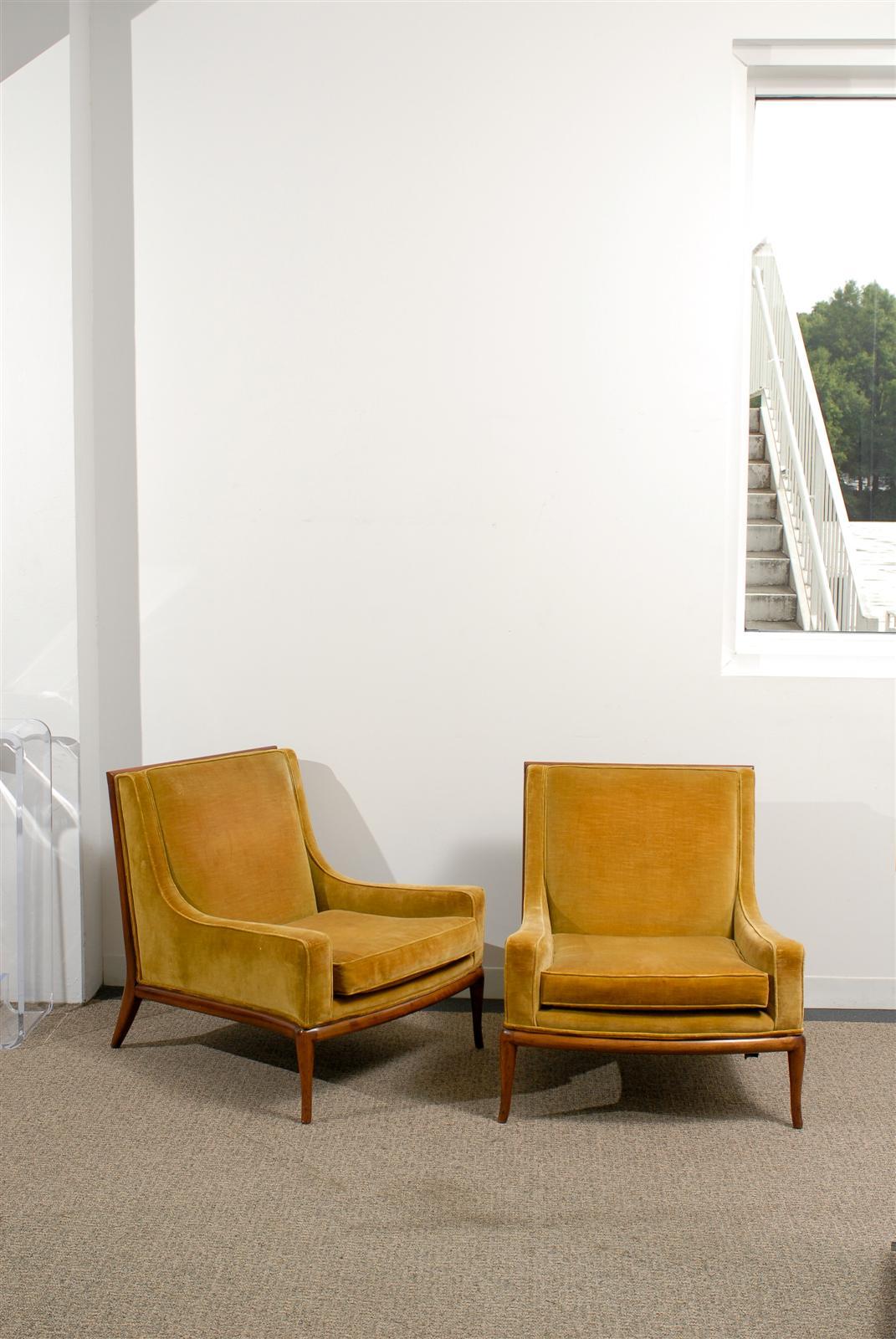 Pair of Mid-Century Lounge Chairs at 1stDibs
