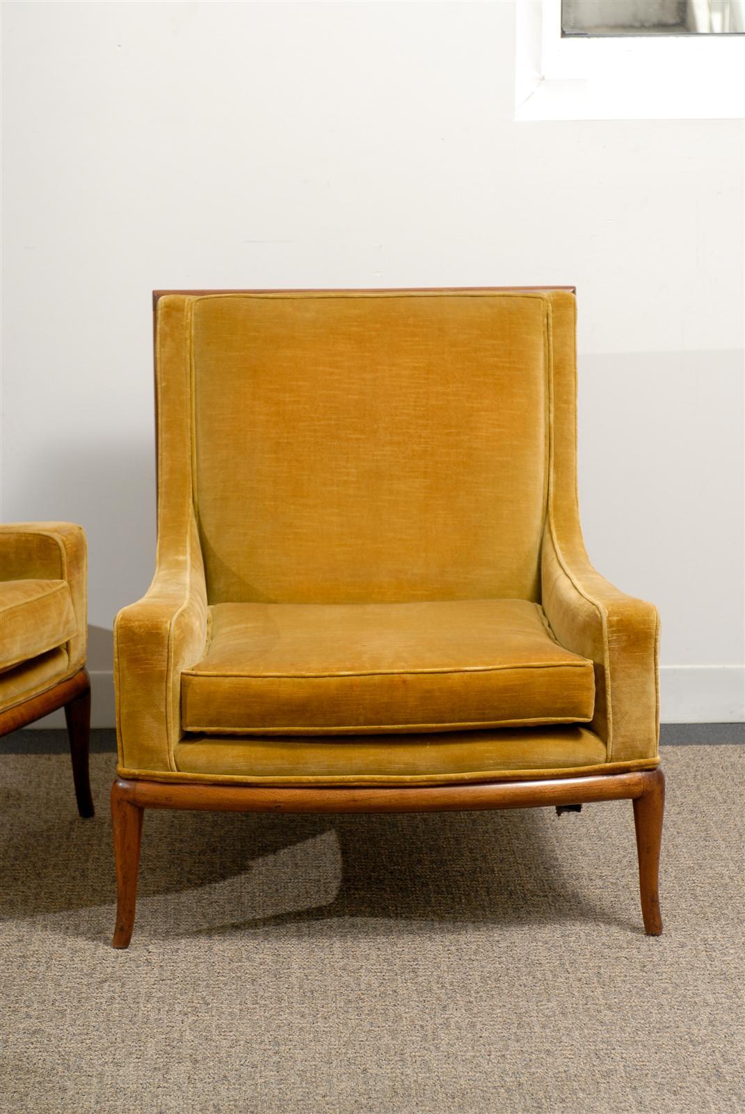 Pair of Mid-Century Lounge Chairs at 1stDibs
