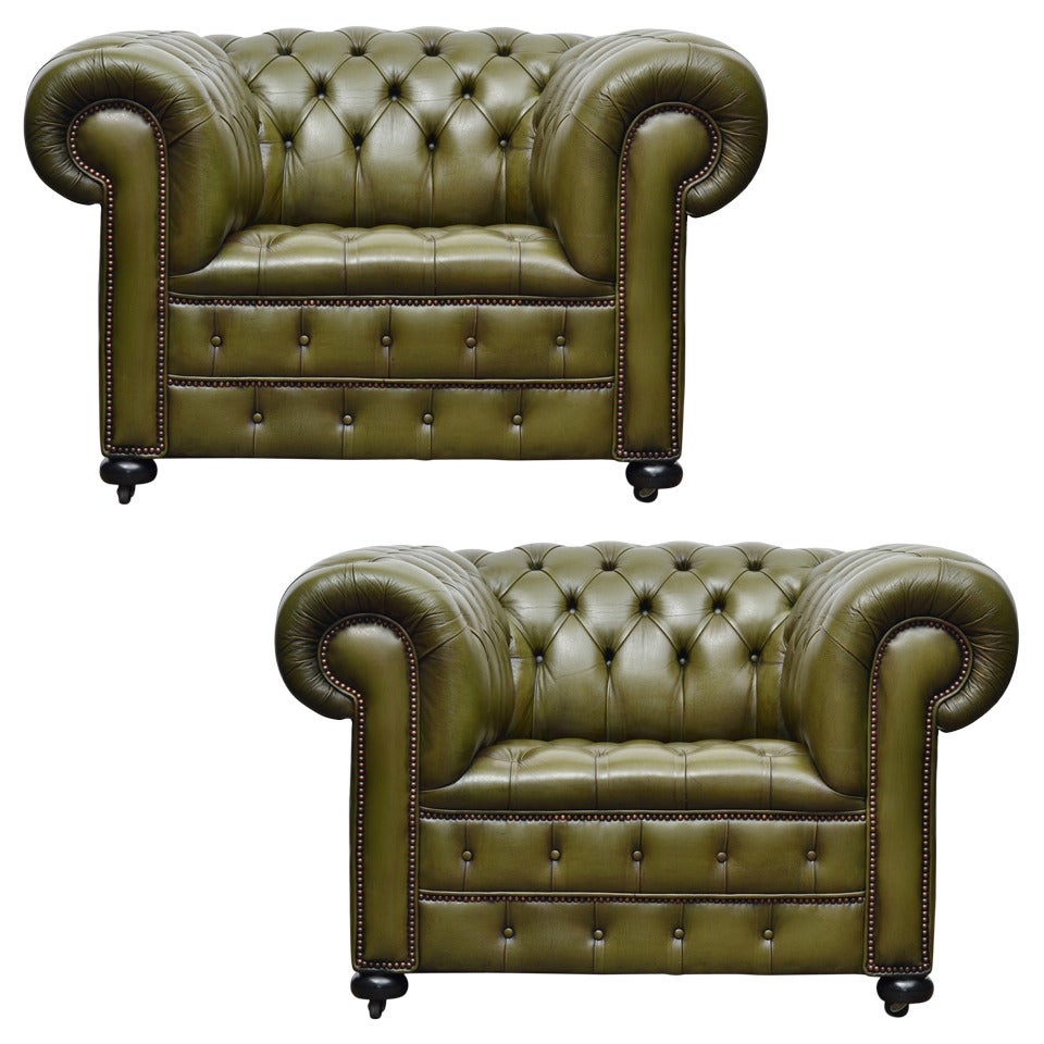 Vintage Pair of Leather Chesterfield Club Chairs at 1stDibs