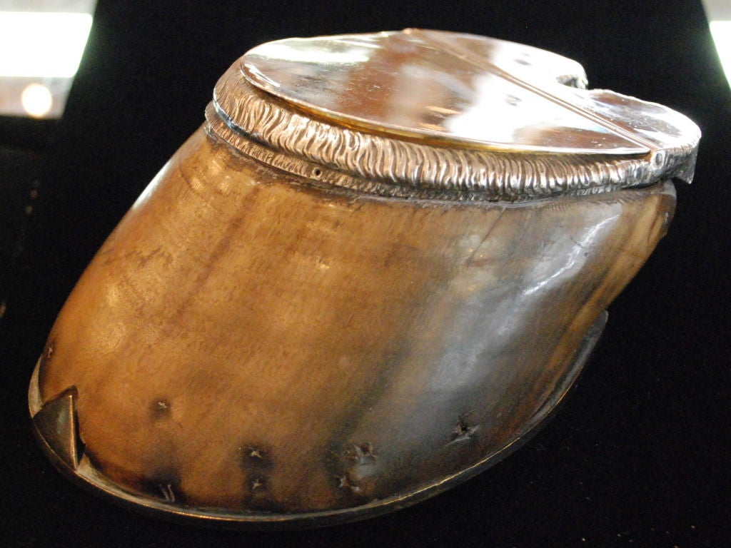 Antique Snuff Box at 1stDibs