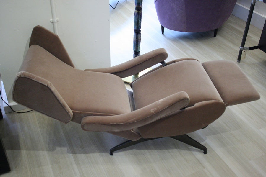 Italian Reclinable Armchairs School Of Gio Ponti For Sale at 1stDibs