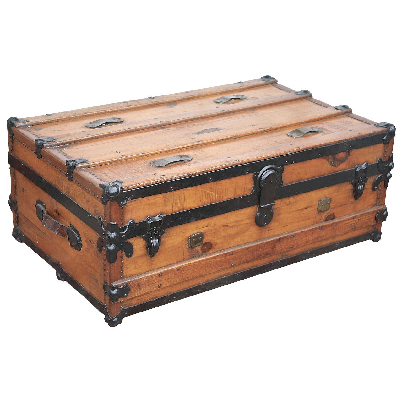 American Wooden Cabin Trunk at 1stDibs