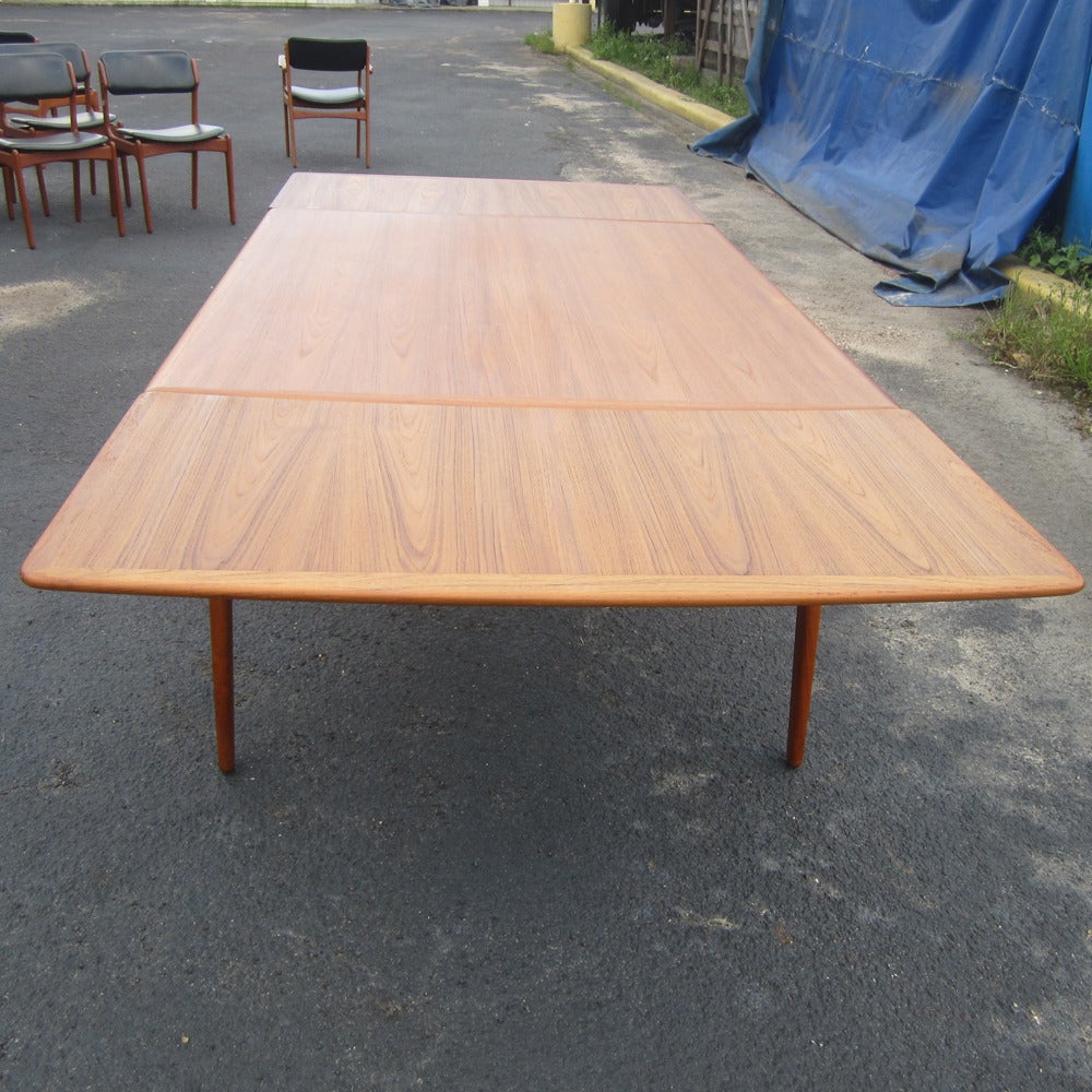 Danish Teak Dining Table with Sliding Leaves Designed by Arne Vodder at ...