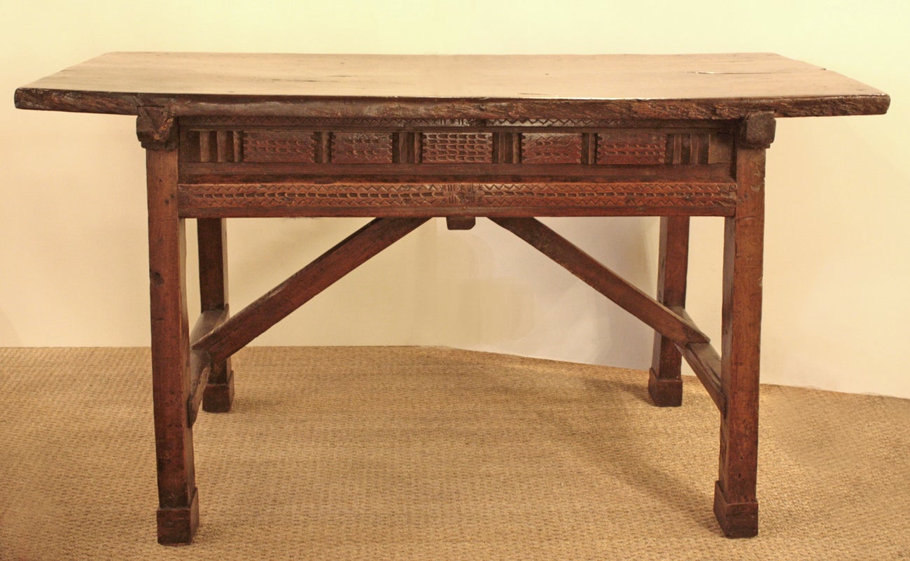 17th Century Spanish Desk at 1stDibs