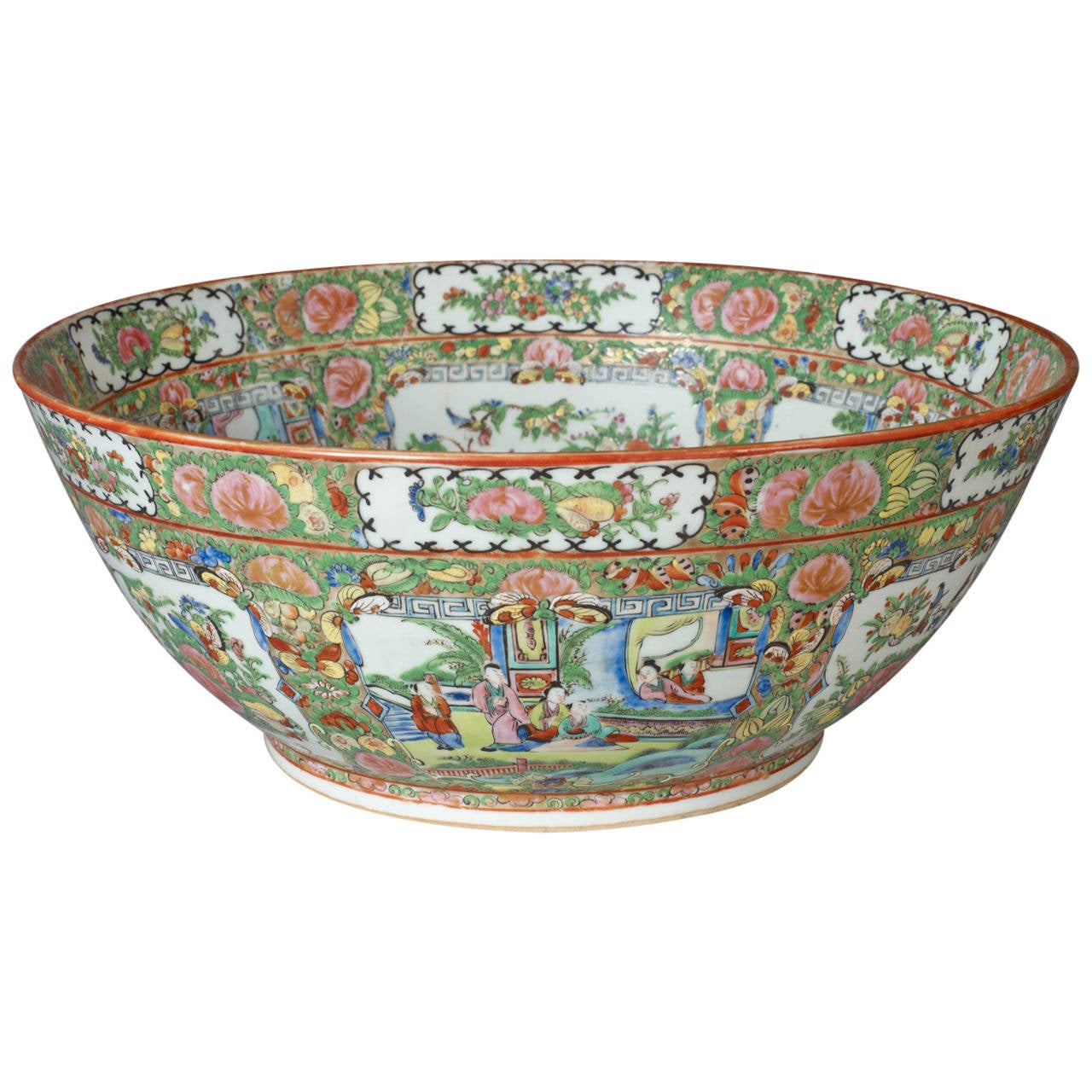 Rose Medallion Punch Bowl For Sale at 1stDibs
