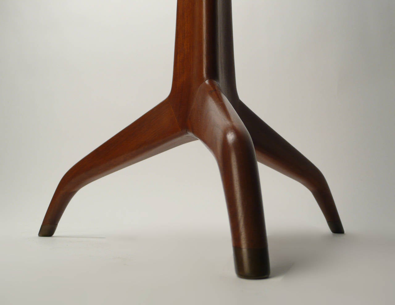 Dunbar Sculpted Mahogany and Murano Glass Cigarette Table at 1stDibs ...