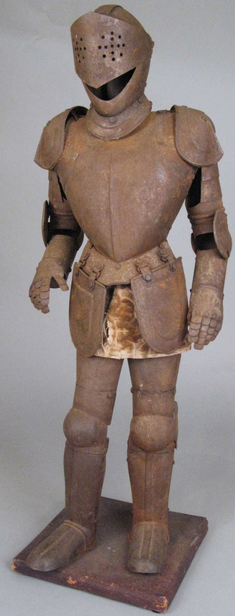 Antique Decorative Suit of Armour at 1stDibs