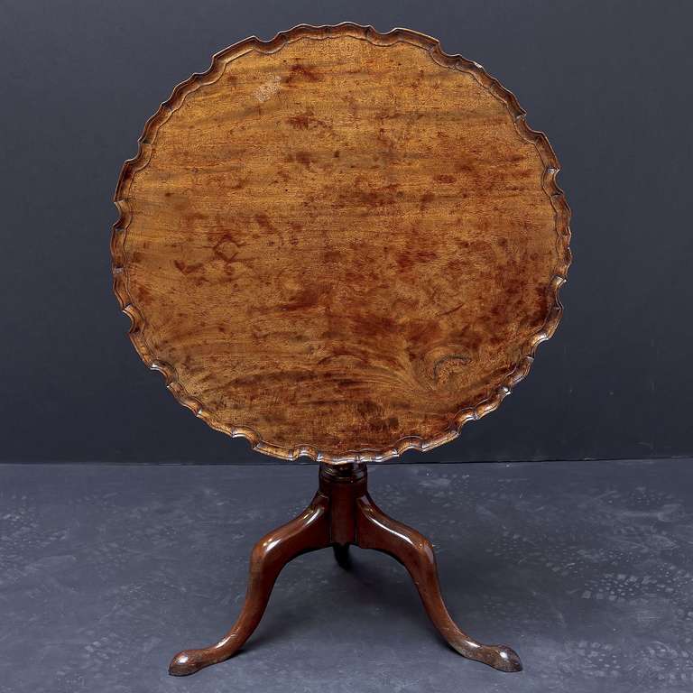 English Pie Crust Tilt-Top Tripod Table at 1stDibs | pie crust tilt top ...