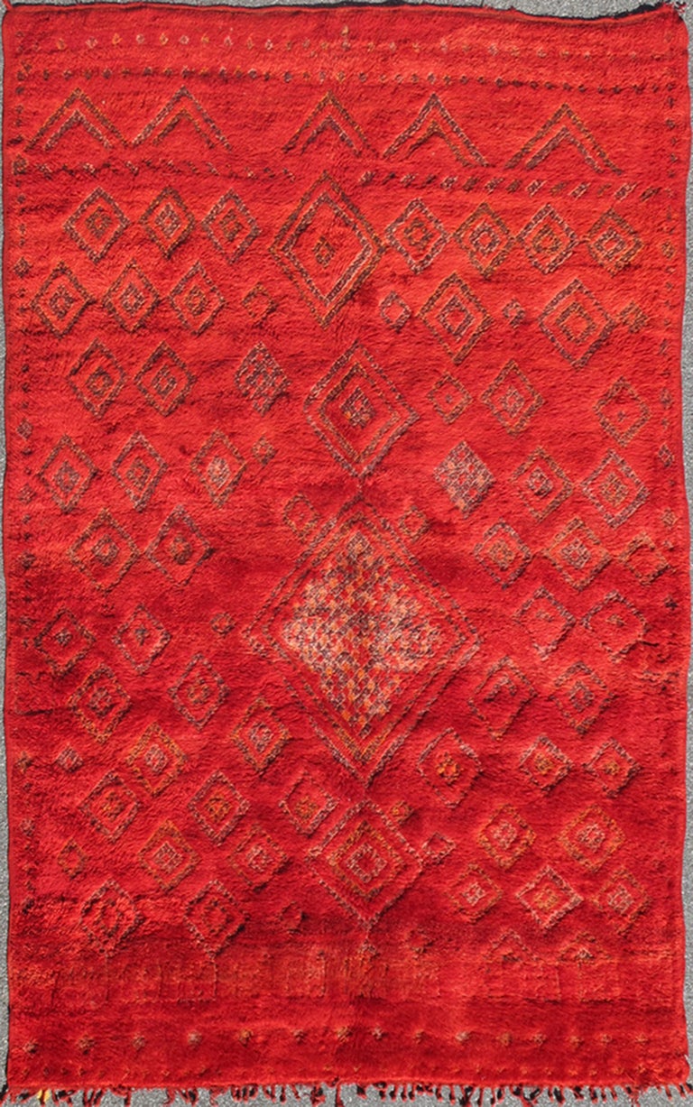 Vintage Moroccan Rug in Red Diamond Pattern and Zig-Zag Design For Sale ...