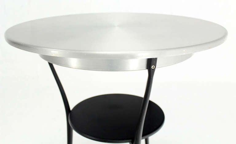 Mid-Century Italian Modern Tri-Leg Cafe Table by Arper at 1stDibs ...