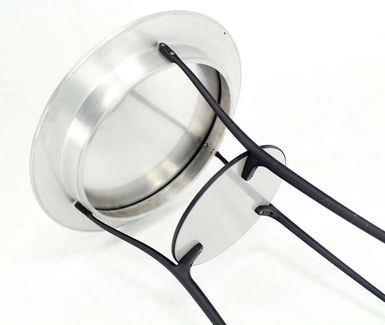 Mid-Century Italian Modern Tri-Leg Cafe Table by Arper at 1stDibs ...